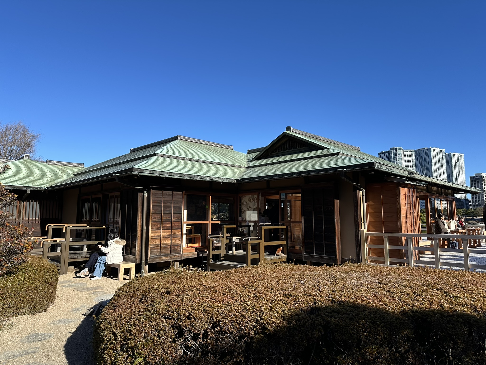 Hamarikyu Gardens: Tokyo’s Hidden Edo Oasis - Japan Documented
